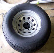 Airstream Tire and Aluminum Wheel Assembly | highskyrvparts.com